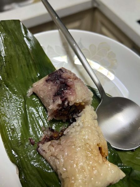 豆沙粽子怎么包_豆沙粽子做法窍门-第3张图片-山城妙识