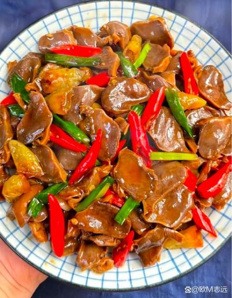 炒鸡胗用焯水吗_鸡胗焯水多久-第3张图片-山城妙识
