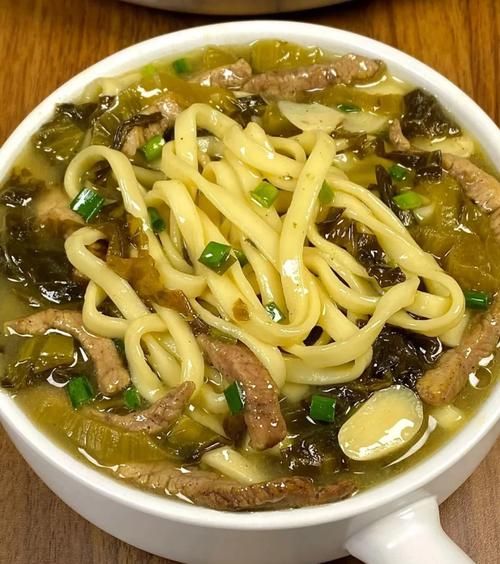 雪菜肉丝面碗底料怎么调_雪菜肉丝面底汤配方-第1张图片-山城妙识