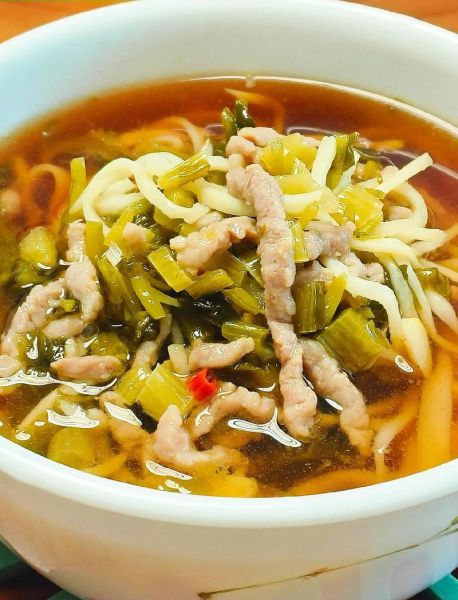 雪菜肉丝面碗底料怎么调_雪菜肉丝面底汤配方-第3张图片-山城妙识
