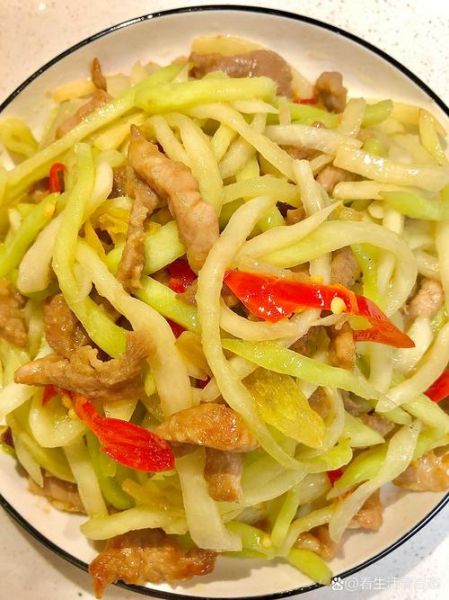 青萝卜丝怎么炒好吃_青萝卜丝炒肉的做法窍门-第1张图片-山城妙识