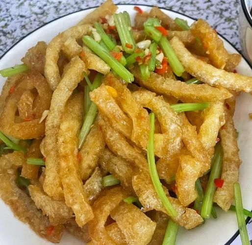爆炒猪皮怎么做_爆炒猪皮怎么做好吃-第2张图片-山城妙识