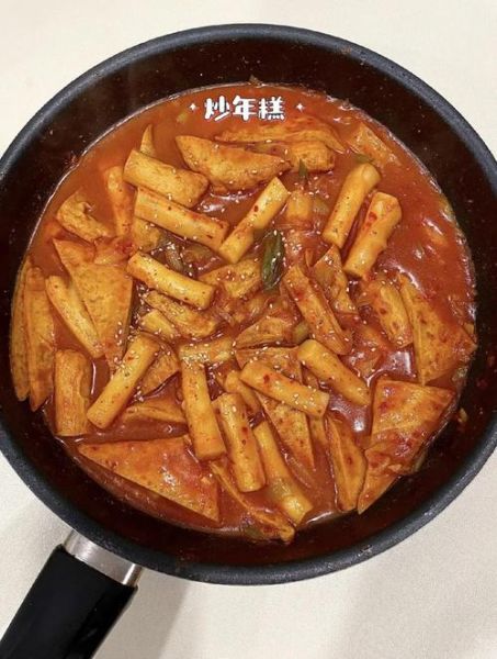韩国年糕怎么炒好吃又简单_韩式炒年糕家常做法-第1张图片-山城妙识 韩国年糕怎么炒好吃又简单_韩式炒年糕家常做法-第1张图片-山城妙识
