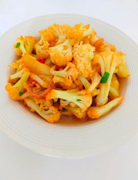 肉片炒花菜怎么做_花菜炒肉片先炒哪个-第2张图片-山城妙识