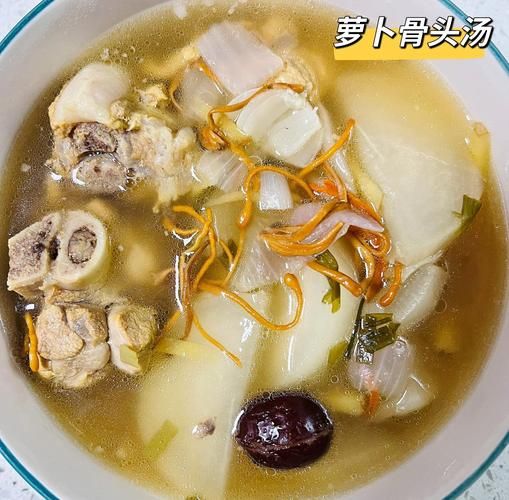 棒骨汤怎么炖才白_棒骨汤需要焯水吗-第3张图片-山城妙识
