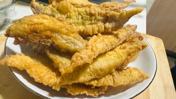 小黄鱼怎么炸才酥脆_小黄鱼炸多久合适-第1张图片-山城妙识