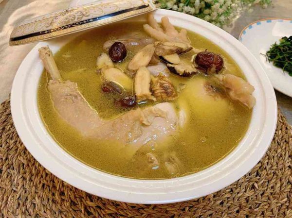 鸡汤炖多久最合适_炖鸡汤最佳时间-第3张图片-山城妙识 鸡汤炖多久最合适_炖鸡汤最佳时间-第3张图片-山城妙识
