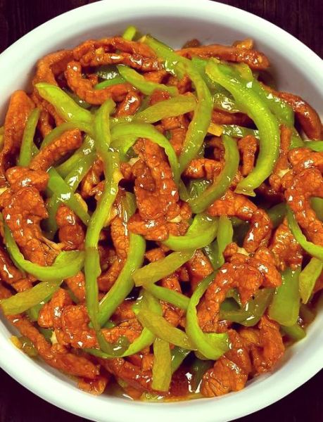 青椒肉丝炒饭怎么做_青椒肉丝炒饭家常做法-第2张图片-山城妙识