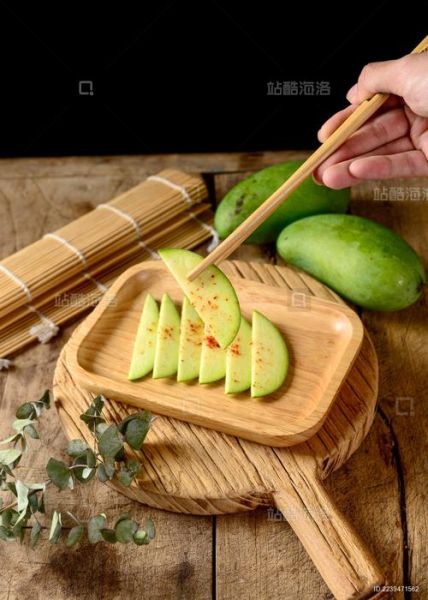 青芒果怎么切_青芒果切法图解-第2张图片-山城妙识