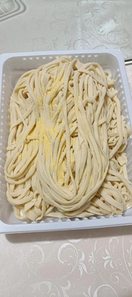 鸡蛋手擀面怎么做_鸡蛋手擀面需要醒面多久-第3张图片-山城妙识
