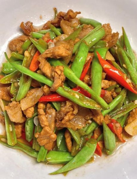 肉和四季豆怎么做好吃_四季豆炒肉要不要焯水-第1张图片-山城妙识