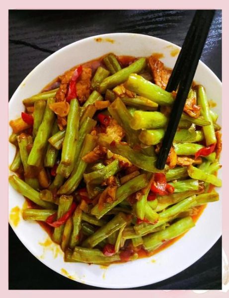 豇豆炒肉要不要焯水_焯水还是不焯水-第3张图片-山城妙识 豇豆炒肉要不要焯水_焯水还是不焯水-第3张图片-山城妙识