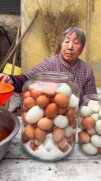腌鸡蛋放多少盐合适_一斤鸡蛋用多少盐-第3张图片-山城妙识