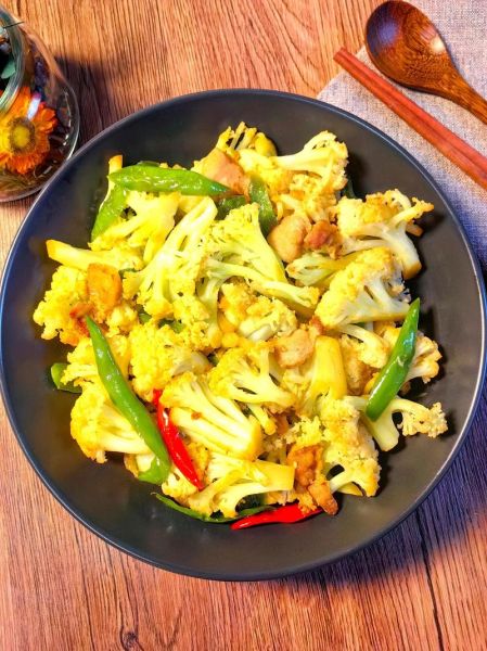花菜炒肉片怎么做_花菜炒肉片先炒肉还是先炒菜-第3张图片-山城妙识 花菜炒肉片怎么做_花菜炒肉片先炒肉还是先炒菜-第3张图片-山城妙识
