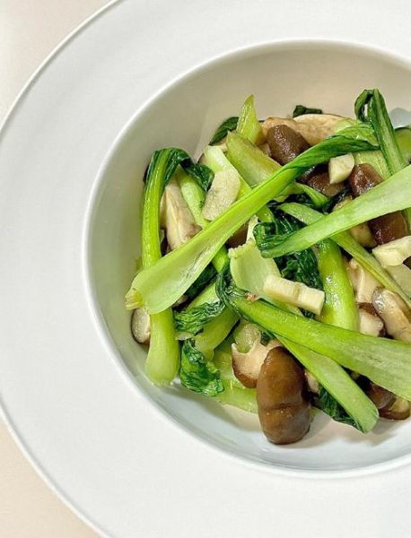 青菜炒香菇热量是多少_减肥能吃吗-第1张图片-山城妙识 青菜炒香菇热量是多少_减肥能吃吗-第1张图片-山城妙识