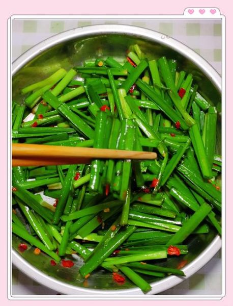韭菜花酱炒什么菜好吃_韭菜花酱适合炒哪些蔬菜-第1张图片-山城妙识