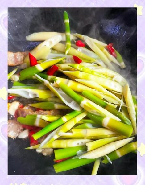 竹笋炒腊肉怎么做_竹笋炒腊肉的家常做法-第2张图片-山城妙识