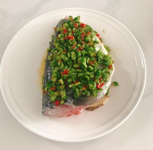 蒸鱼头怎么做才嫩_蒸鱼头需要多长时间-第3张图片-山城妙识