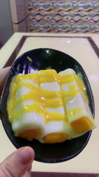 芒果肠粉怎么做_正宗做法步骤-第3张图片-山城妙识