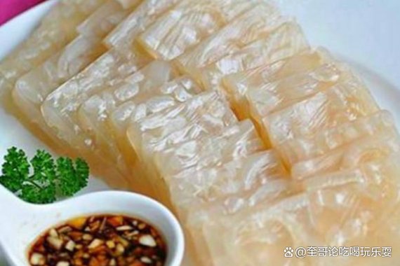皮冻汤熬成奶白色咋办_皮冻汤变白还能吃吗-第1张图片-山城妙识 皮冻汤熬成奶白色咋办_皮冻汤变白还能吃吗-第1张图片-山城妙识