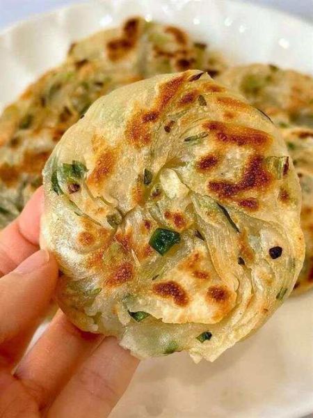 不揉面不和面做葱油饼怎么做_懒人葱油饼做法-第1张图片-山城妙识 不揉面不和面做葱油饼怎么做_懒人葱油饼做法-第1张图片-山城妙识