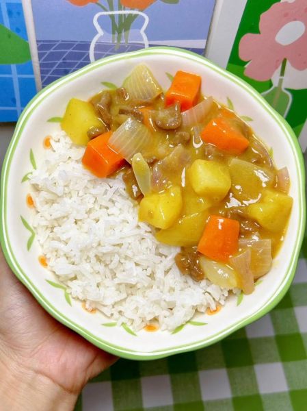 咖喱土豆牛肉盖浇饭怎么做_咖喱土豆牛肉盖浇饭热量高吗-第2张图片-山城妙识