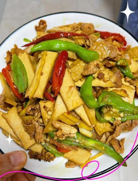 香干炒肉怎么炒好吃_湘菜香干炒肉正宗做法-第1张图片-山城妙识 香干炒肉怎么炒好吃_湘菜香干炒肉正宗做法-第1张图片-山城妙识