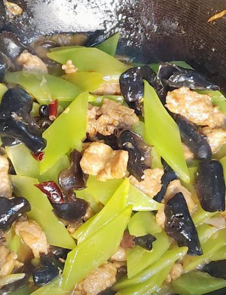 莴笋炒肉怎么做_莴笋炒肉的家常做法-第1张图片-山城妙识 莴笋炒肉怎么做_莴笋炒肉的家常做法-第1张图片-山城妙识