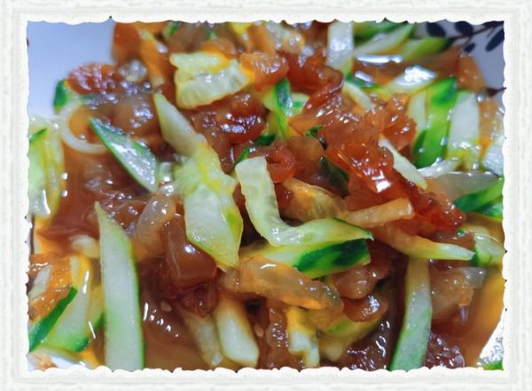 黄瓜拌海蜇皮怎么做_海蜇皮需要焯水吗-第3张图片-山城妙识 黄瓜拌海蜇皮怎么做_海蜇皮需要焯水吗-第3张图片-山城妙识