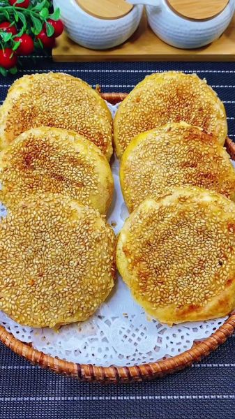 芝麻小烧饼怎么做_芝麻小烧饼为什么酥脆-第1张图片-山城妙识 芝麻小烧饼怎么做_芝麻小烧饼为什么酥脆-第1张图片-山城妙识