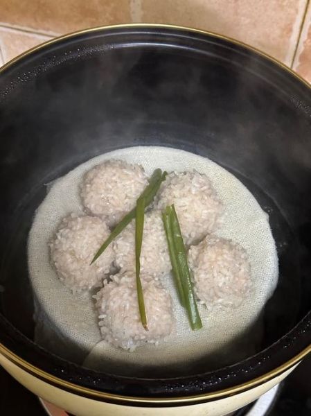 珍珠糯米肉圆子怎么做_珍珠糯米肉圆子蒸多久-第3张图片-山城妙识 珍珠糯米肉圆子怎么做_珍珠糯米肉圆子蒸多久-第3张图片-山城妙识