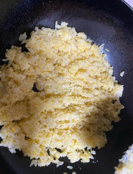 炒饭怎么炒不粘锅_炒饭视频教学-第2张图片-山城妙识 炒饭怎么炒不粘锅_炒饭视频教学-第2张图片-山城妙识