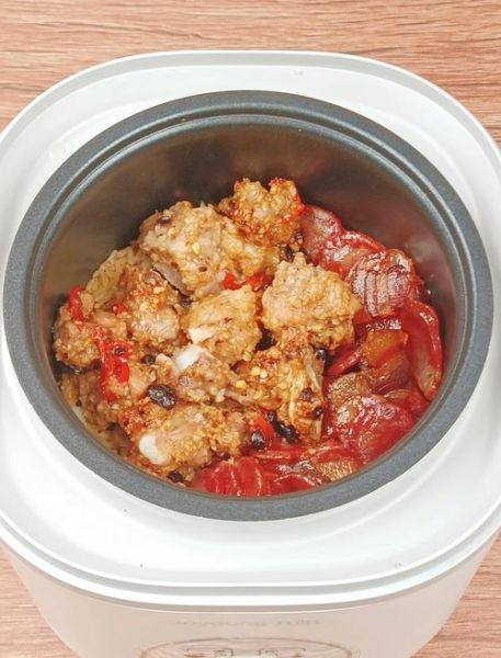 电饭锅煲仔饭怎么做_电饭锅煲仔饭做法窍门-第1张图片-山城妙识 电饭锅煲仔饭怎么做_电饭锅煲仔饭做法窍门-第1张图片-山城妙识