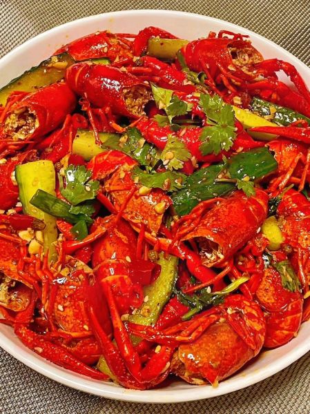麻辣小龙虾怎么做才入味_麻辣小龙虾口感特点-第3张图片-山城妙识 麻辣小龙虾怎么做才入味_麻辣小龙虾口感特点-第3张图片-山城妙识