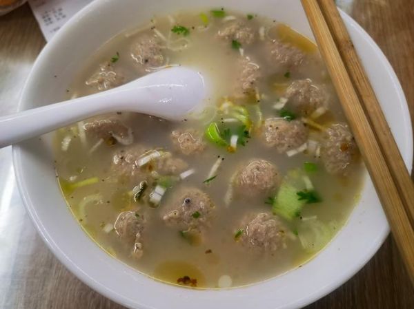 羊肉汆丸子怎么做_羊肉丸子汤的家常做法-第3张图片-山城妙识