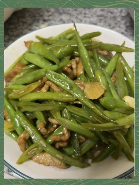 四季豆炒肉丝怎么炒_四季豆炒肉丝要不要焯水-第1张图片-山城妙识