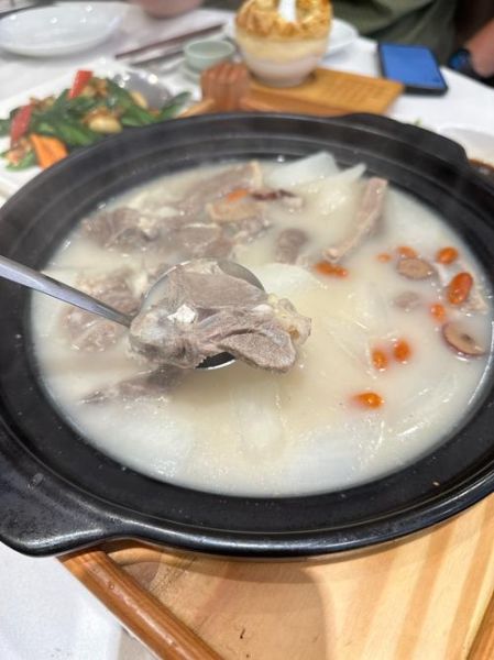 羊排和什么菜一起炖好_羊排炖什么菜最香-第3张图片-山城妙识 羊排和什么菜一起炖好_羊排炖什么菜最香-第3张图片-山城妙识