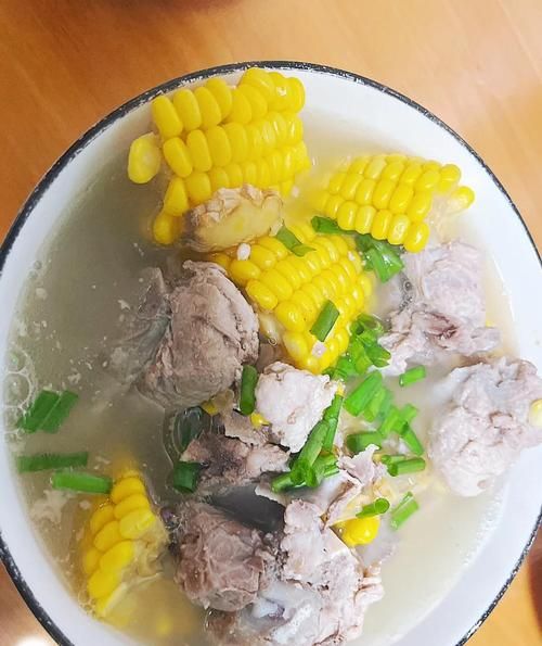 玉米排骨汤电饭煲做法_电饭煲炖多久才软烂-第1张图片-山城妙识 玉米排骨汤电饭煲做法_电饭煲炖多久才软烂-第1张图片-山城妙识