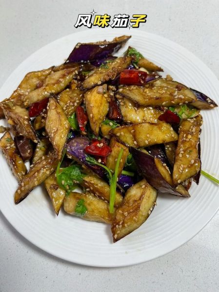 酸甜风味茄子怎么做_茄子不吸油技巧-第1张图片-山城妙识 酸甜风味茄子怎么做_茄子不吸油技巧-第1张图片-山城妙识
