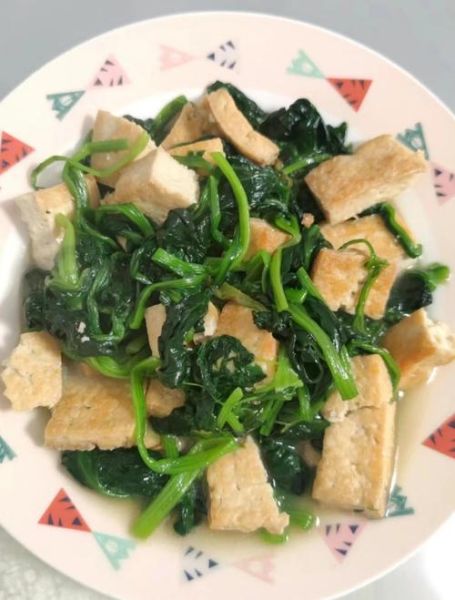 菠菜和豆腐能一起吃吗_菠菜豆腐同食真相-第2张图片-山城妙识 菠菜和豆腐能一起吃吗_菠菜豆腐同食真相-第2张图片-山城妙识