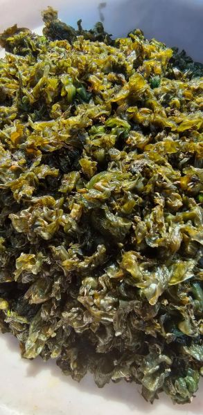 地皮菜炒之前要焯水吗_地皮菜焯水几分钟-第3张图片-山城妙识