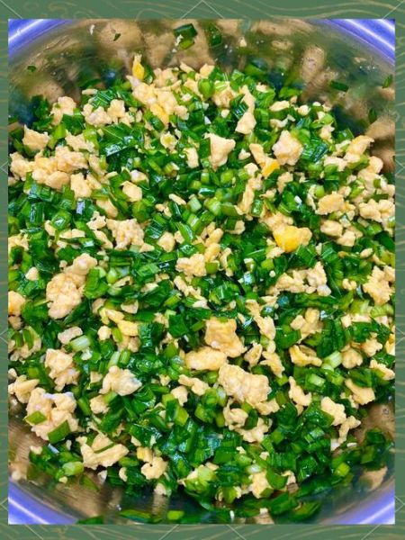 韭菜鸡蛋水饺怎么调馅_韭菜鸡蛋馅要不要焯水-第1张图片-山城妙识
