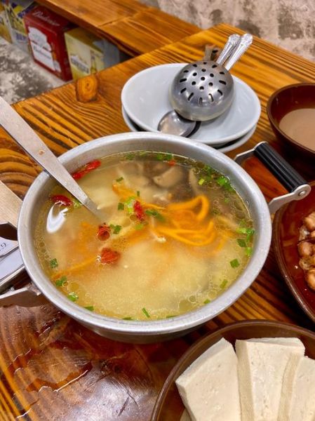 烧鸡公怎么做好吃_烧鸡公正宗配料有哪些-第1张图片-山城妙识 烧鸡公怎么做好吃_烧鸡公正宗配料有哪些-第1张图片-山城妙识