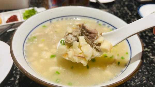 羊肉泡馍的做法_正宗配料窍门-第2张图片-山城妙识 羊肉泡馍的做法_正宗配料窍门-第2张图片-山城妙识