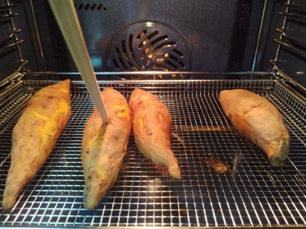 家庭烤箱烤红薯要多长时间_烤箱烤红薯温度多少合适-第3张图片-山城妙识 家庭烤箱烤红薯要多长时间_烤箱烤红薯温度多少合适-第3张图片-山城妙识