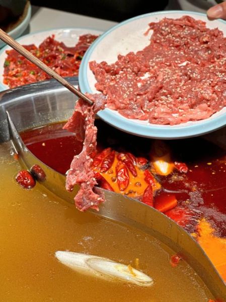 家庭牛肉火锅怎么做_牛肉火锅底料怎么选-第2张图片-山城妙识