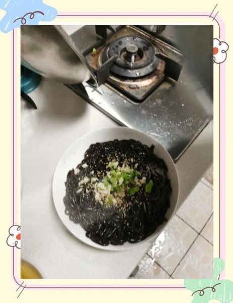 蕨根粉丝怎么做好吃_蕨根粉丝热量高吗-第1张图片-山城妙识