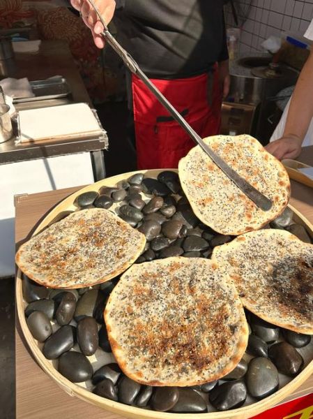 梅菜扣肉饼是哪里的特产_正宗产地揭秘-第1张图片-山城妙识 梅菜扣肉饼是哪里的特产_正宗产地揭秘-第1张图片-山城妙识