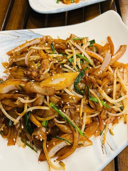 炒河粉图片大全_炒河粉怎么做才好吃-第2张图片-山城妙识 炒河粉图片大全_炒河粉怎么做才好吃-第2张图片-山城妙识