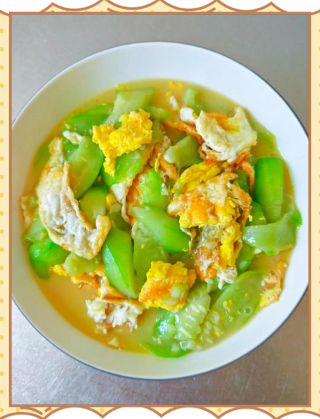 鸡蛋炒丝瓜怎么炒好吃_丝瓜要不要焯水-第1张图片-山城妙识